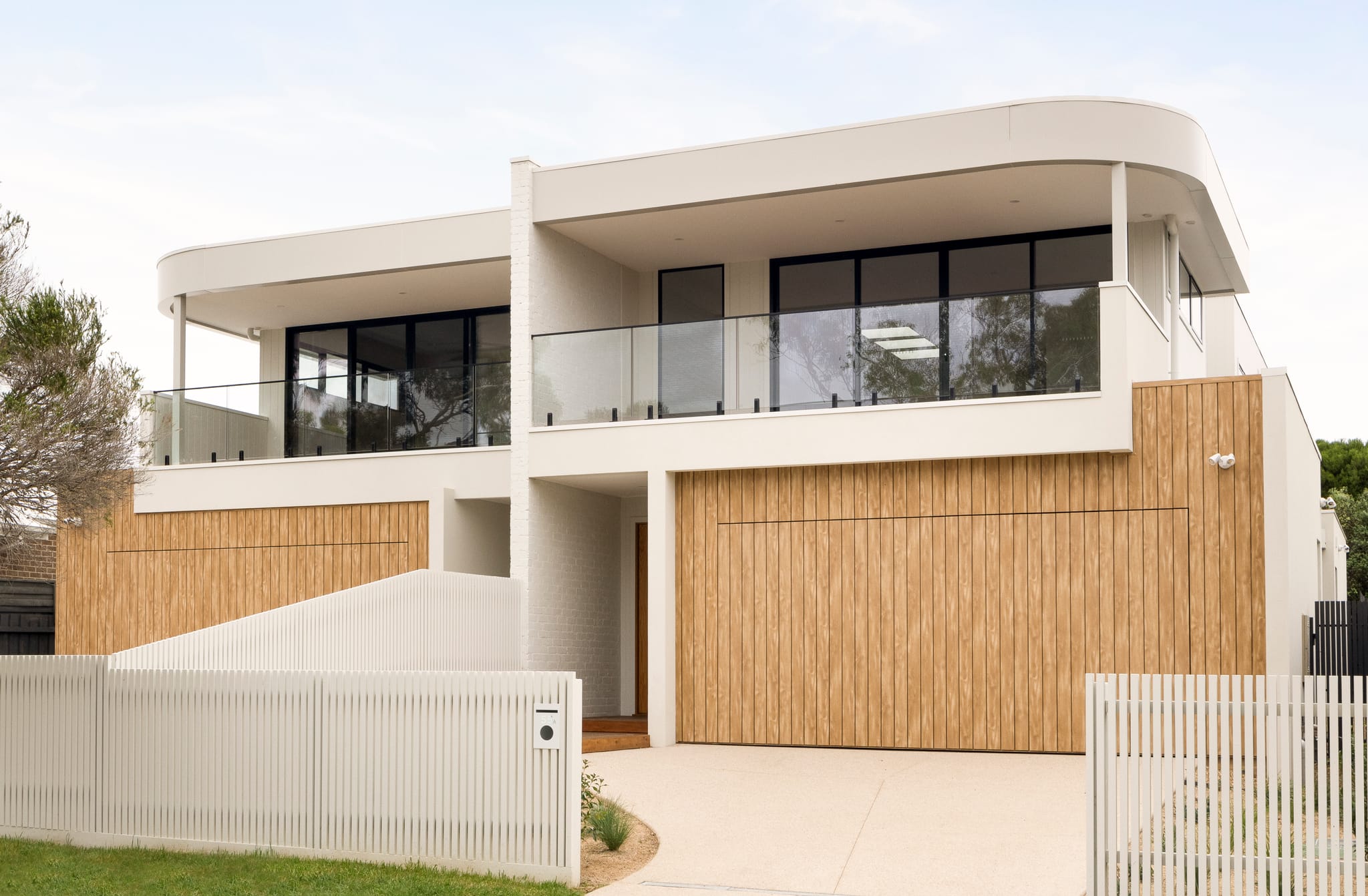 Timber Look Garage Doors: Achieve the Warmth of Timber Without the ...