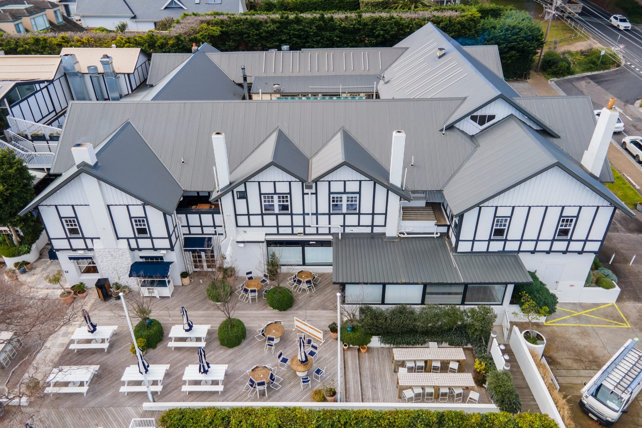 Portsea Pub Hotel: A Coastal Icon Reimagined - Unicote