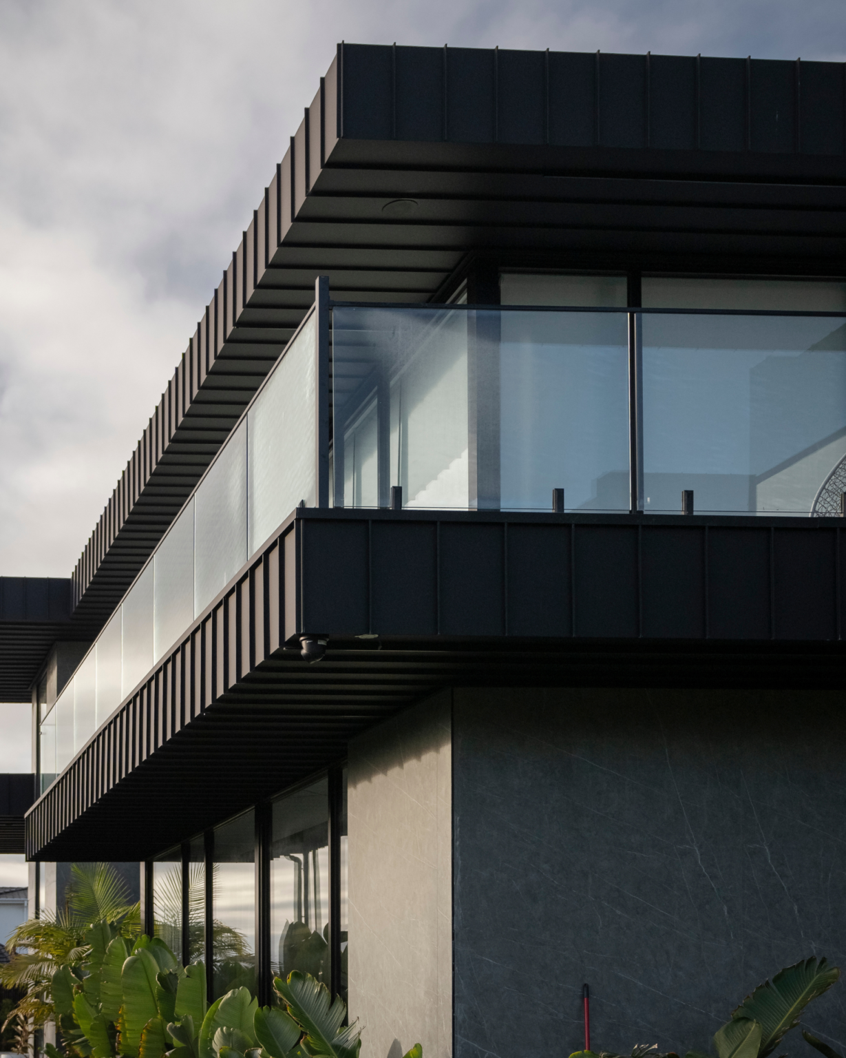 Midnight Matt - Unicote LUX